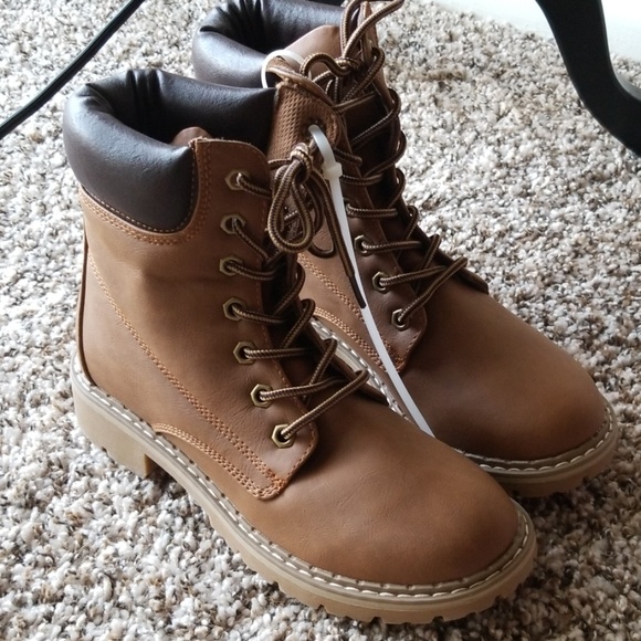 Forever 21 | Shoes | Tan Mid Work Boot | Poshmark